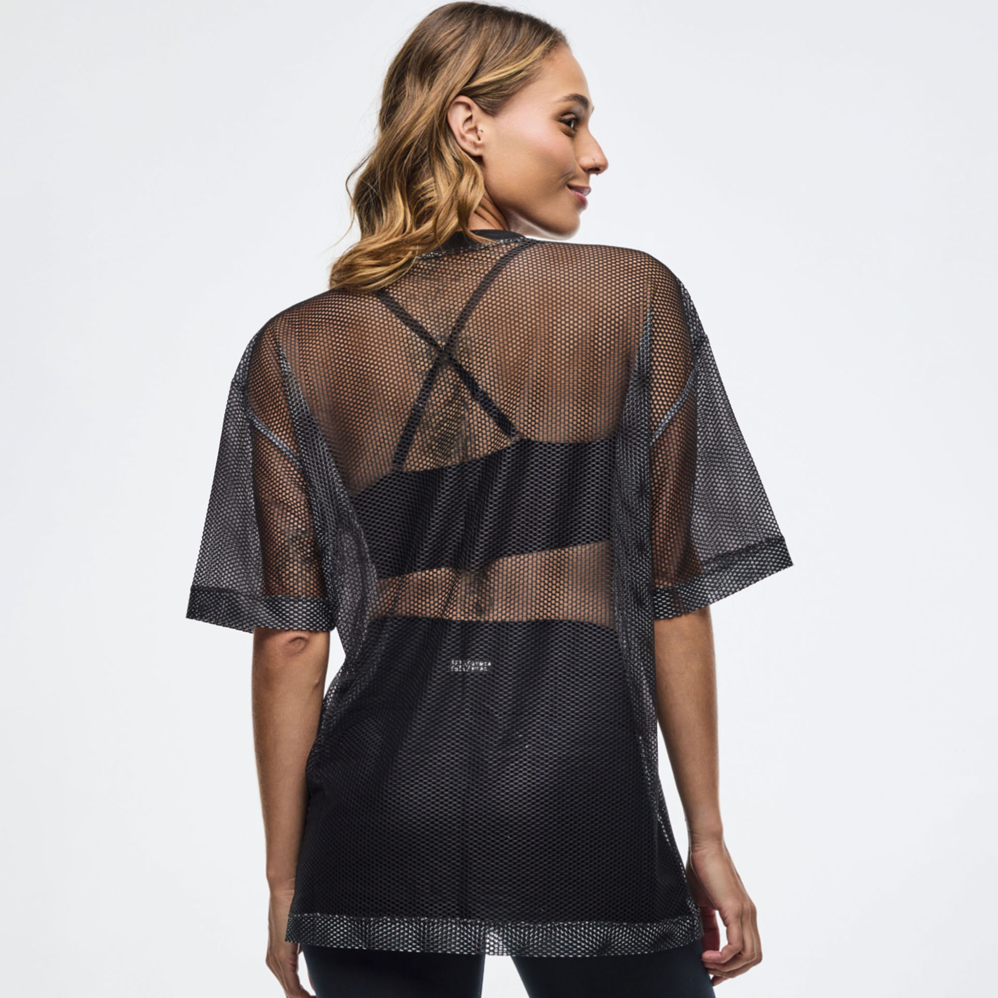 Sizzlin’ Oversized Mesh Top – Zumba Shop SEA